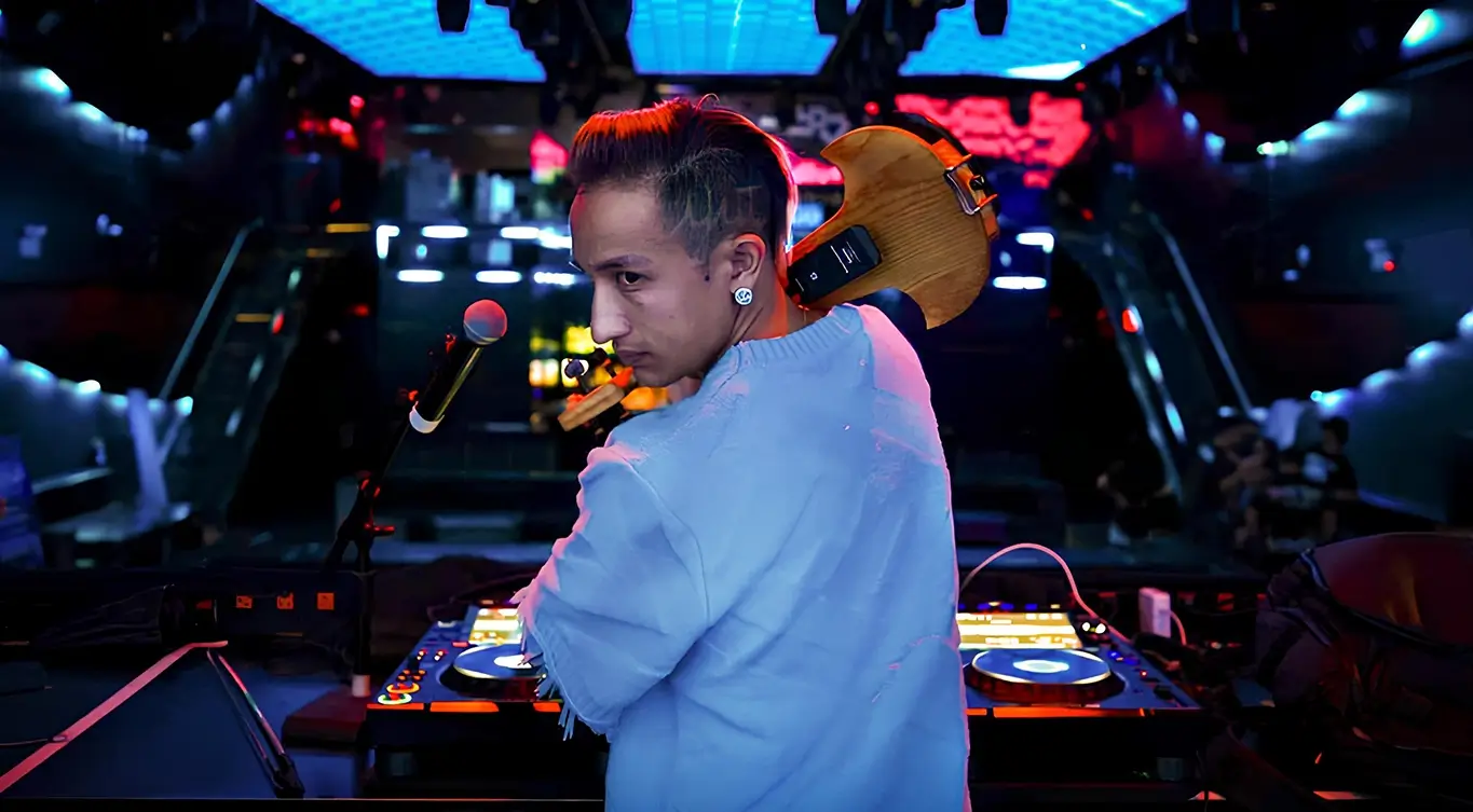 Meet YUT | The Story of an EDM Violinist DJ